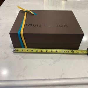 Louis Vuitton | Other | Louis Vuitton Gift Display Box Original Brown ...